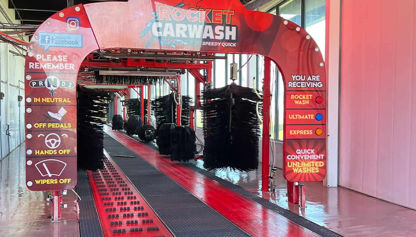 Car Wash in Omaha, NE on S 140th St | Rocket Carwash